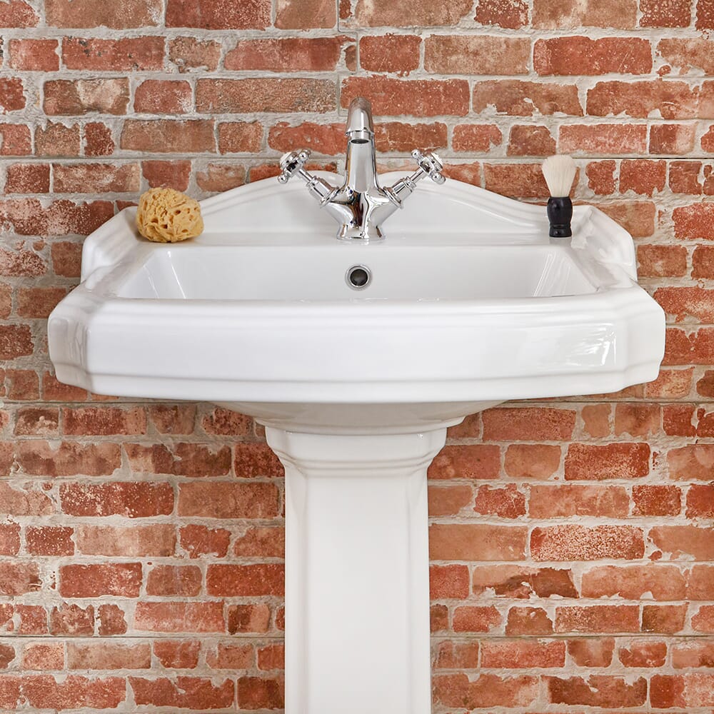 Set Bagno Completo di Lavabo Monoforo su Colonna in Stile Classico ...