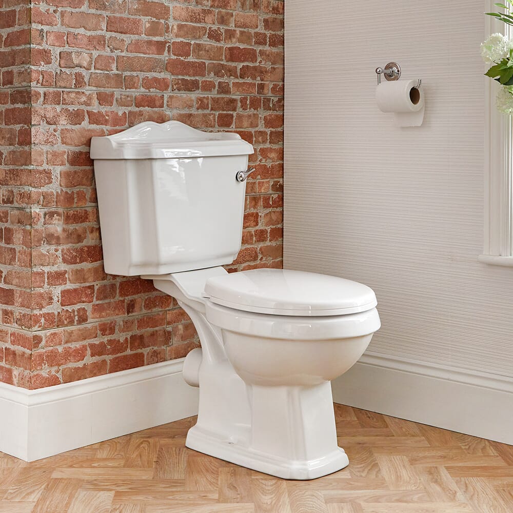 Set Bagno Completo di Lavabo Monoforo su Colonna in Stile Classico ...